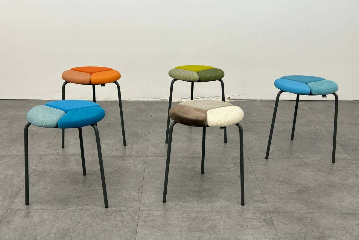 Stools – Split Level Modern