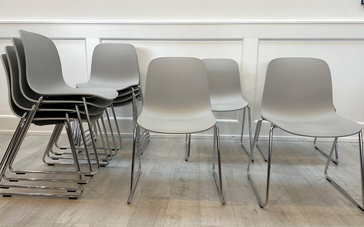 Conference Chairs – Split Level Modern