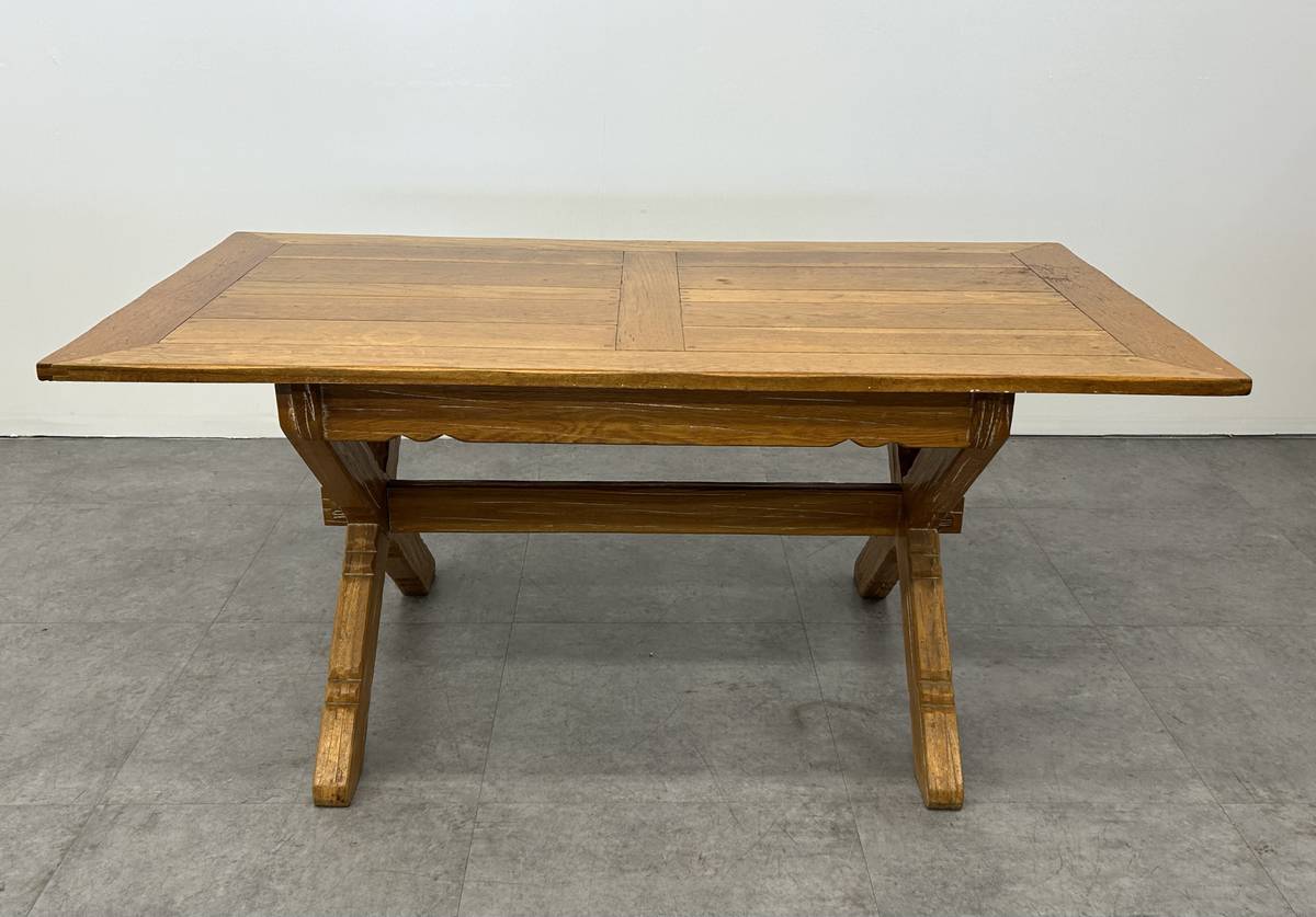 Brandt Ranch Oak Dining Table – Split Level Modern
