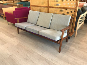 Sofas – Split Level Modern