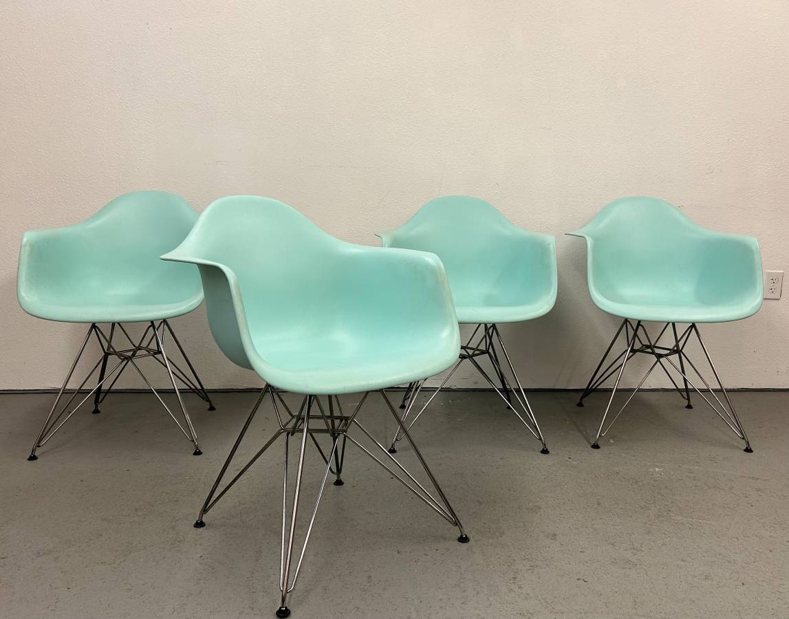 Blue Eames Shell Chair – Split Level Modern